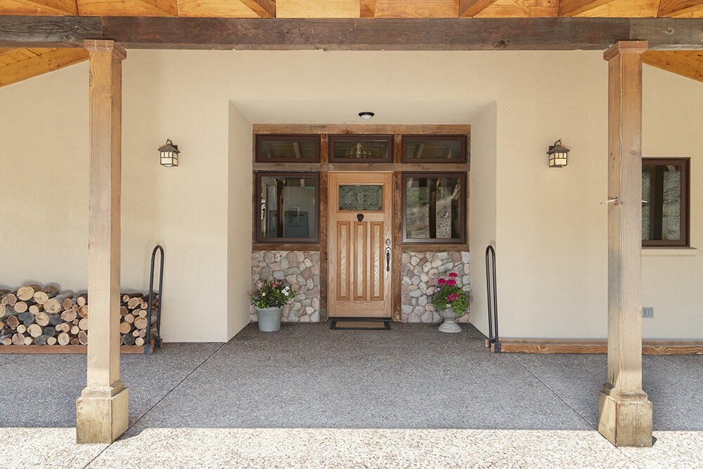 Photo 4 of 20 in The Applegate Home by Lisa Hendricks - Dwell