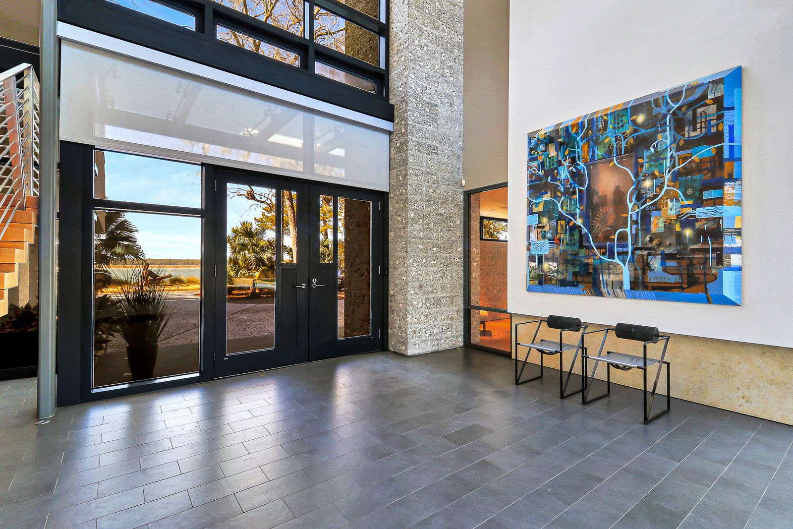 Photo 5 of 16 in A Modern Coastal Masterpiece by Betsy Beaman - Dwell