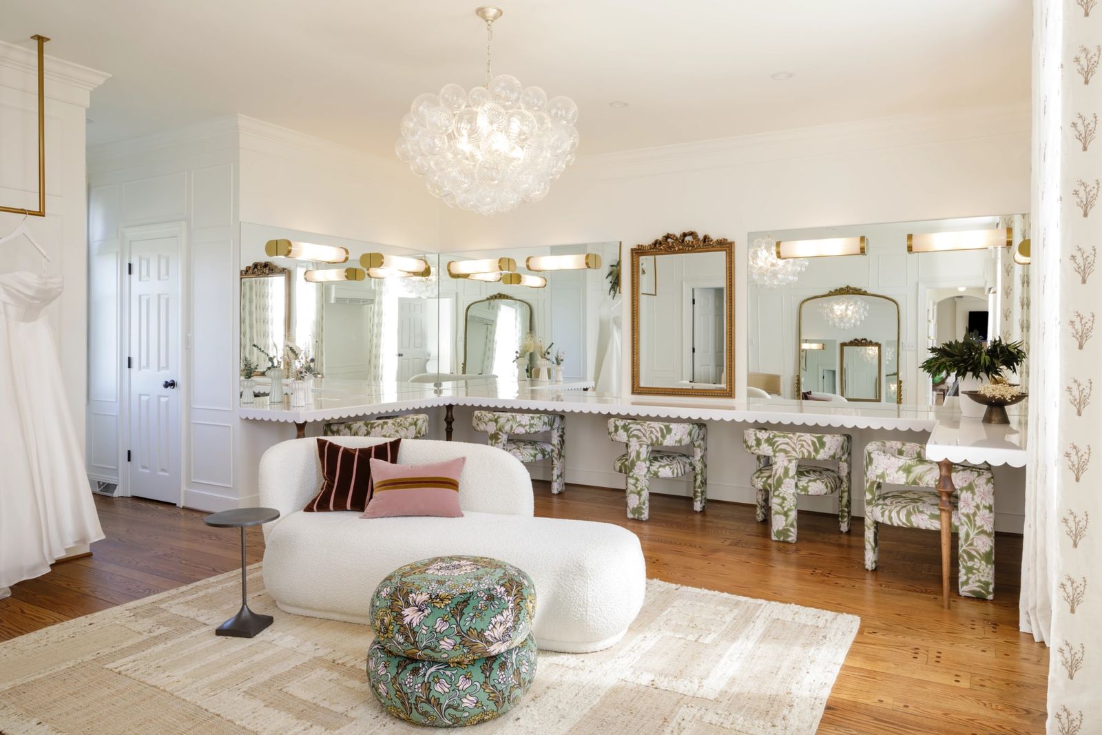 Photo 1 of 10 in Spring Grove Ranch Manor House by Greer Design Co. - Dwell