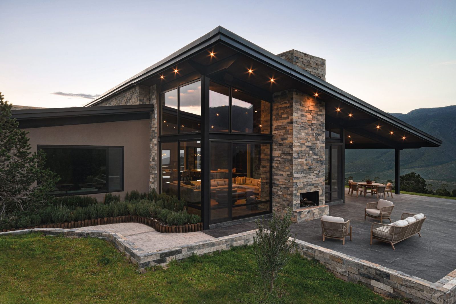 AMANYALA (7 Photos) - Dwell