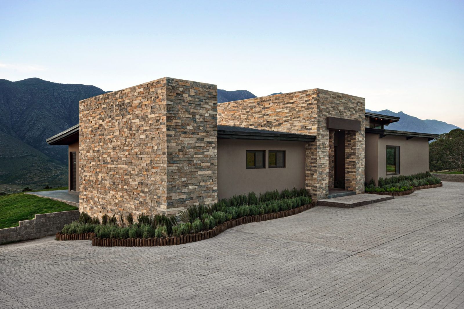 Photo 2 of 7 in AMANYALA by Olmo Negro - Dwell