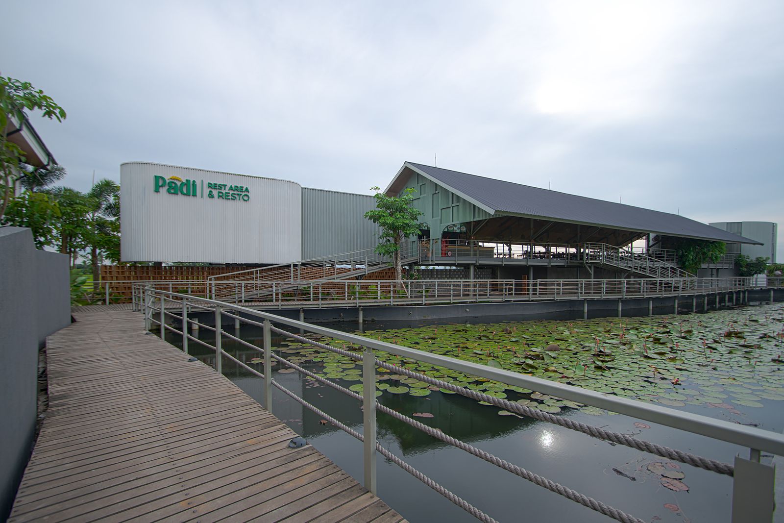 Photo 14 of 41 in PADI Rest Area by MIV Architects - Dwell