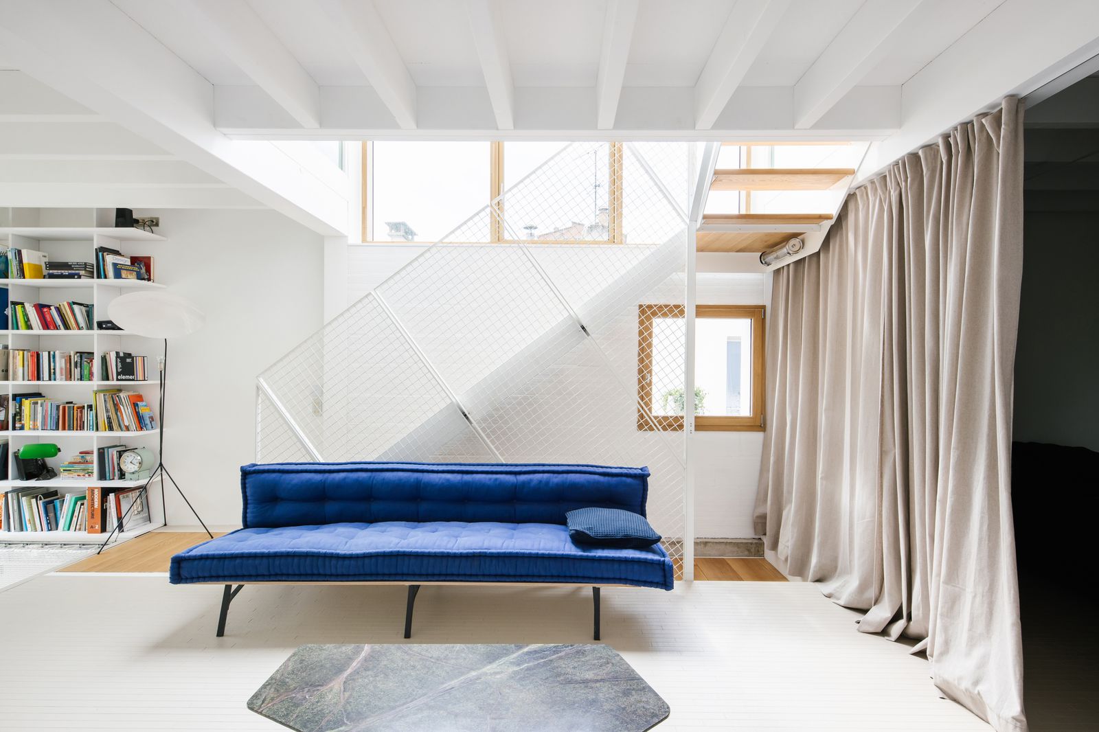 Photo 9 of 20 in Vertical extension of a townhouse near Paris by LAC ...