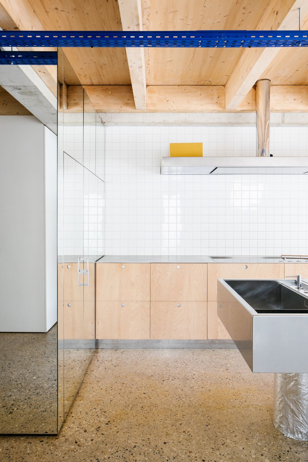 Photo 20 of 20 in Vertical extension of a townhouse near Paris by LAC ...