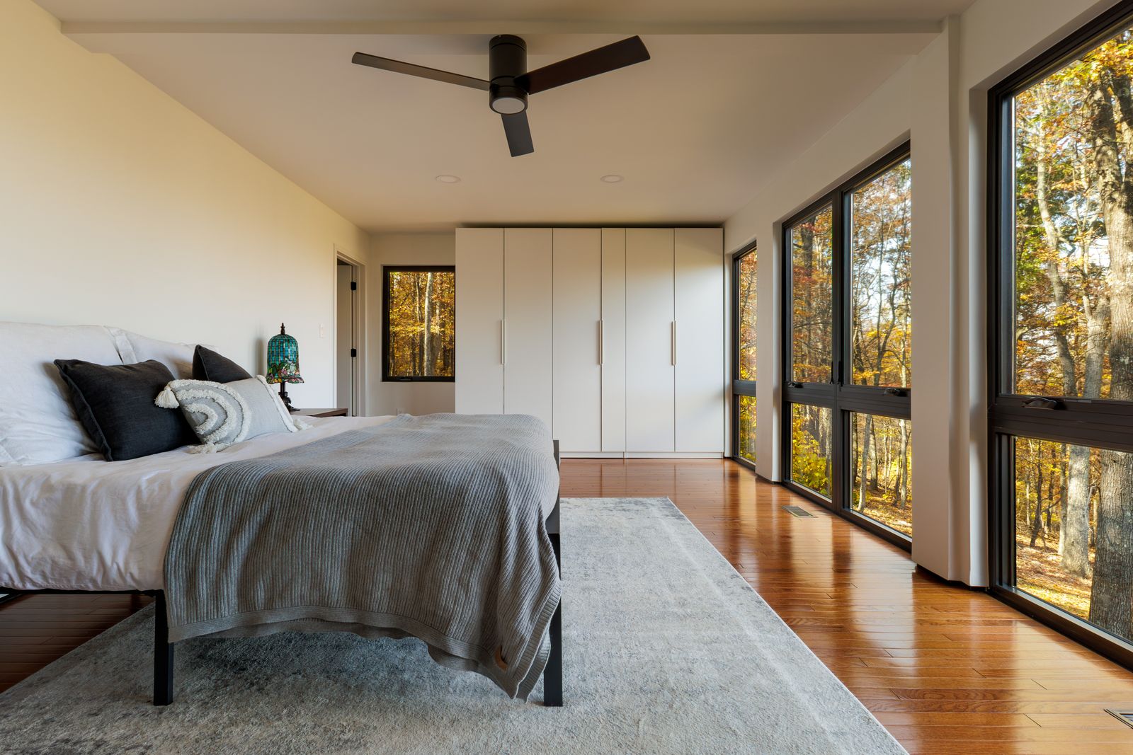 Photo 12 of 24 in The Razorback Ridge House by Reader & Swartz ...