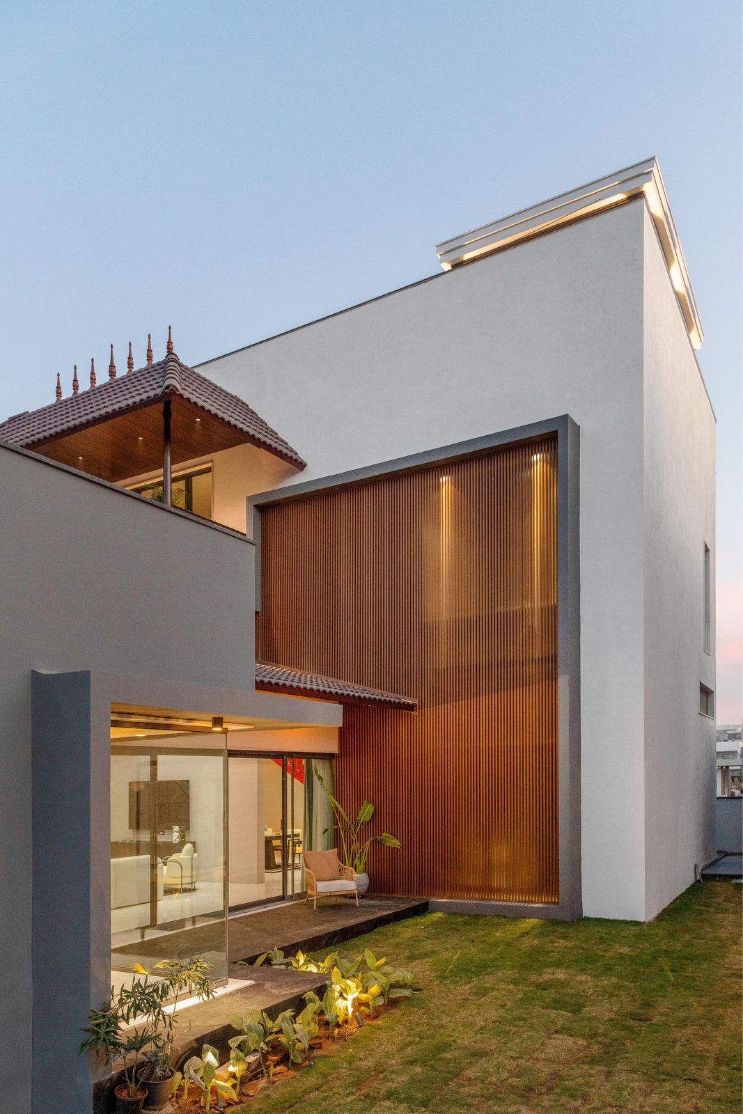 Photo 8 of 37 in Layered House by P&D Associates - Dwell