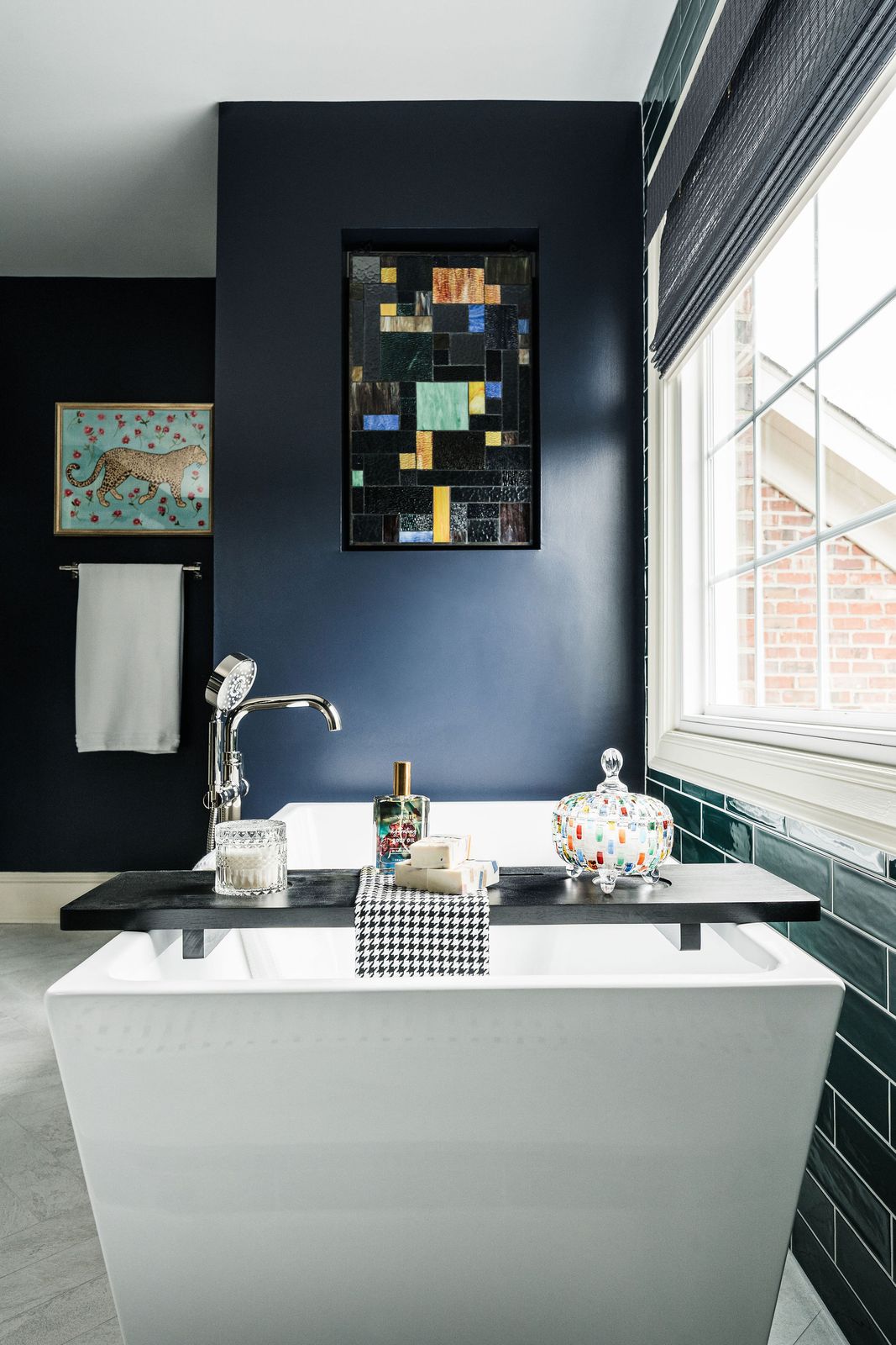 Photo 3 of 17 in The Peninsula House of Color by Sarah Fiel - Dwell