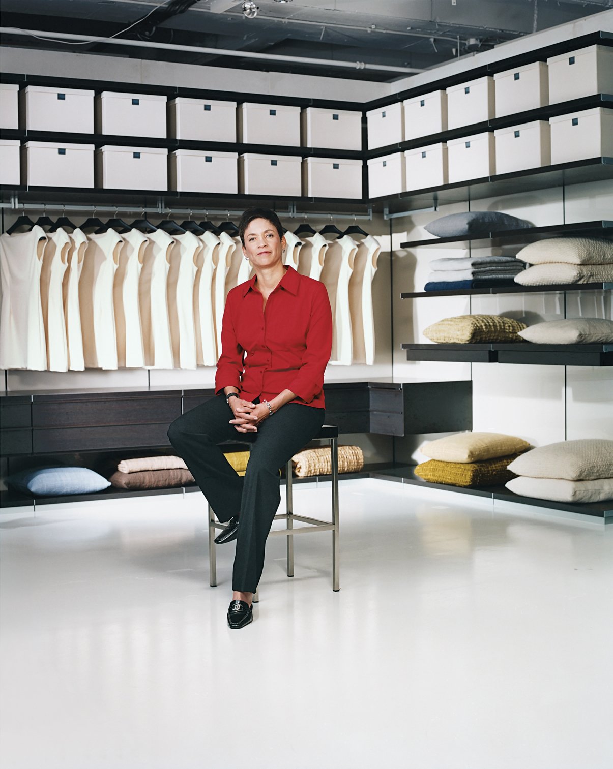 Standolyn Robertson Reviews 5 Closet Systems - Dwell