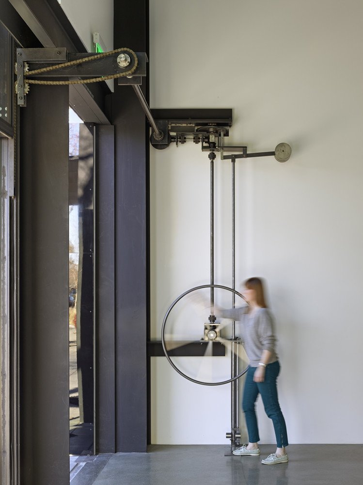 Photo 12 of 24 in Shape-Shifting Architecture: 10 Buildings That Move ...