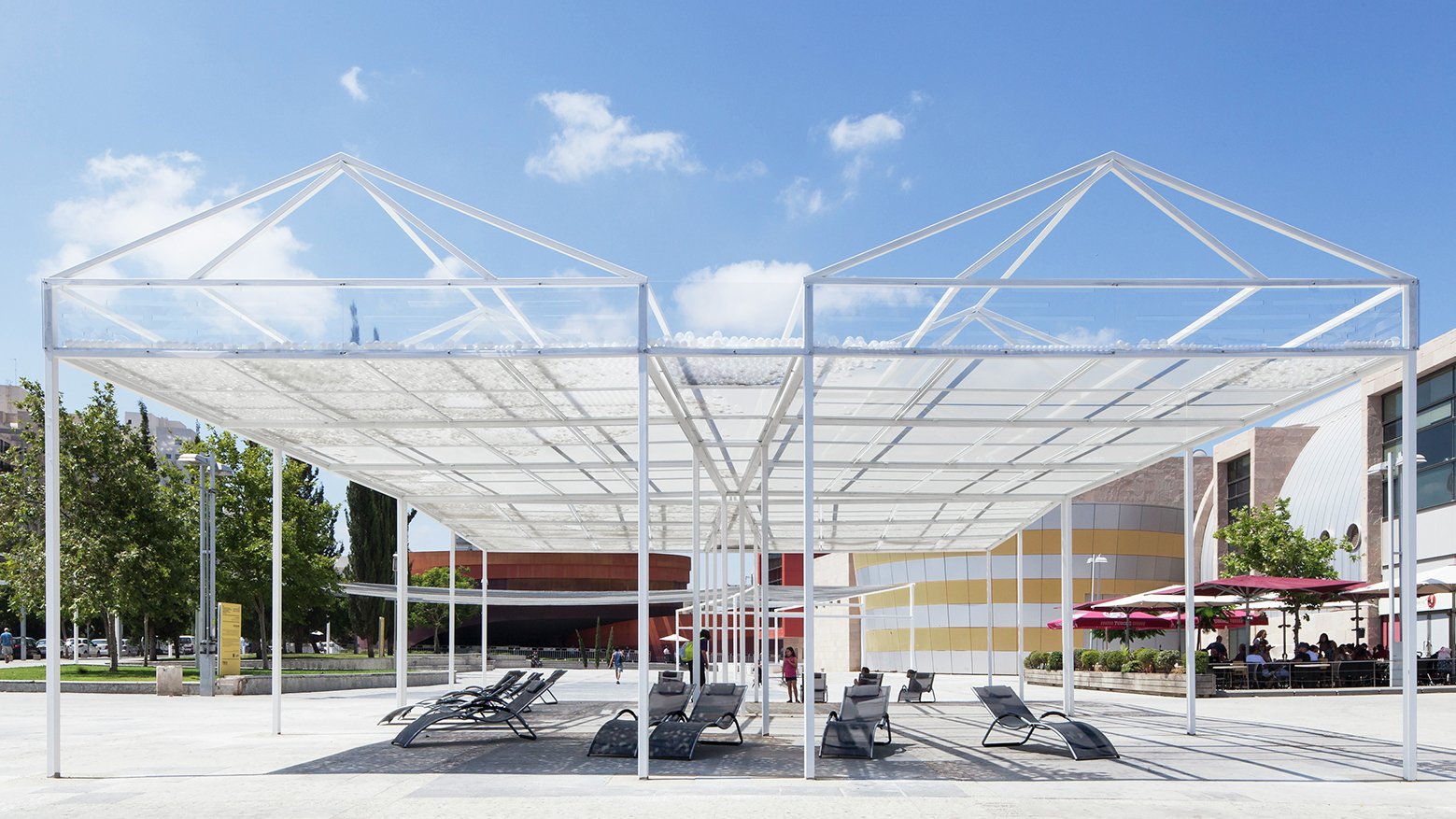 Photo 21 of 24 in Shape-Shifting Architecture: 10 Buildings That Move ...