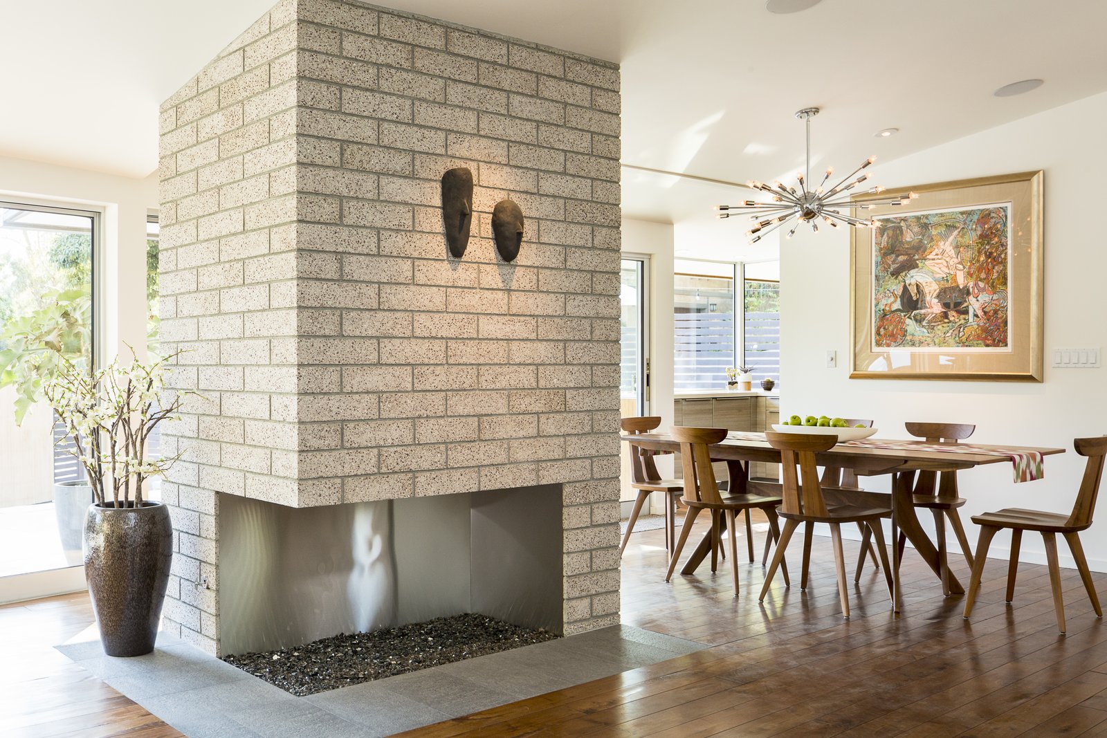 Photo 5 of 13 in Snatch Up Case Study House #10 in Pasadena For $3M - Dwell