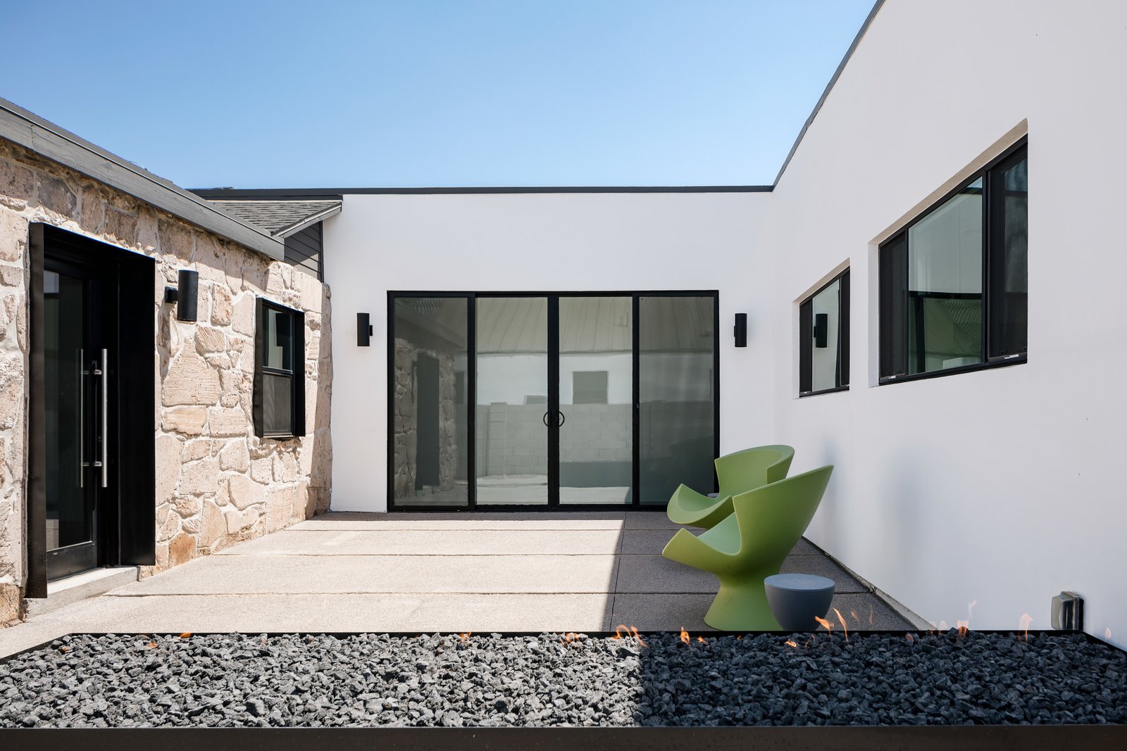Photo 2 of 13 in In Arizona, a Modern Cube and Tumbledown 1930s Shack ...