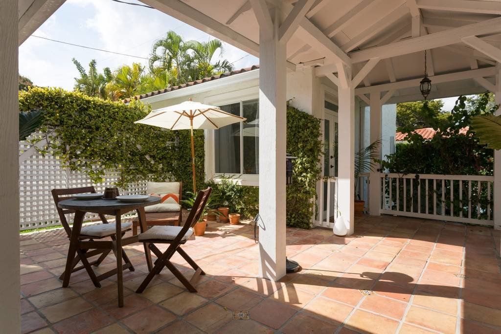 Photo 4 of 5 in The Deck House by Dwell - Dwell