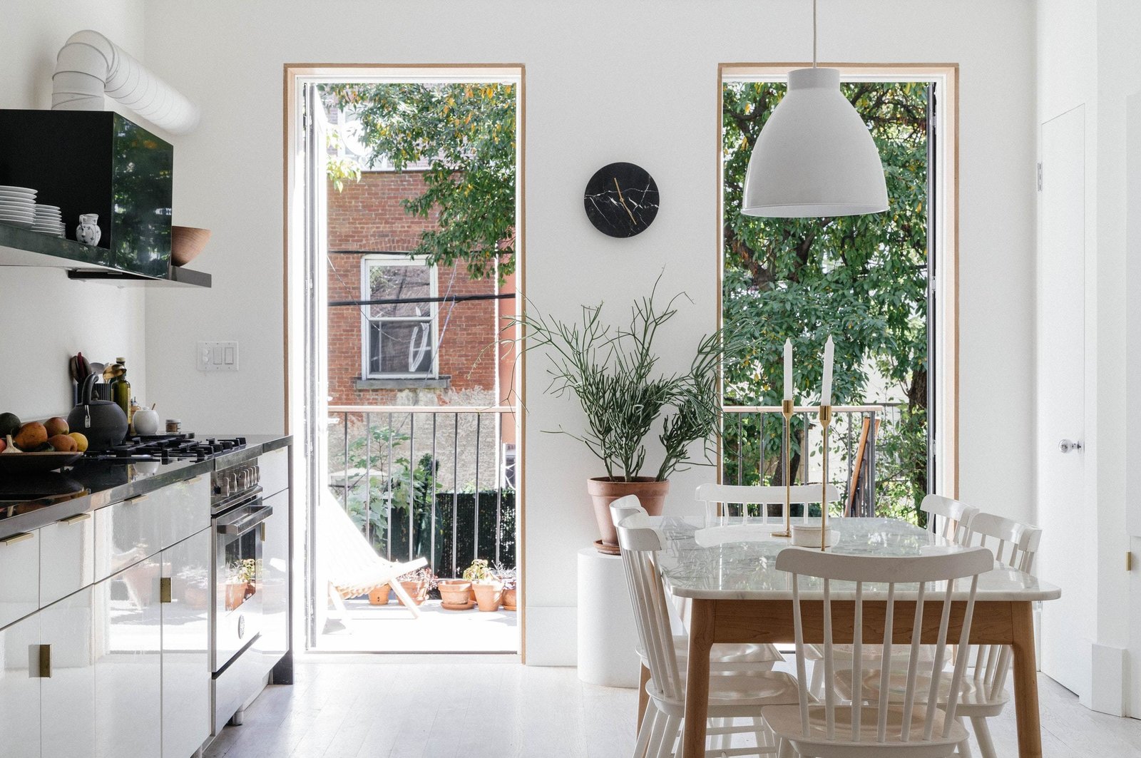 Cambridge Place Townhouse III (6 Photos) - Dwell