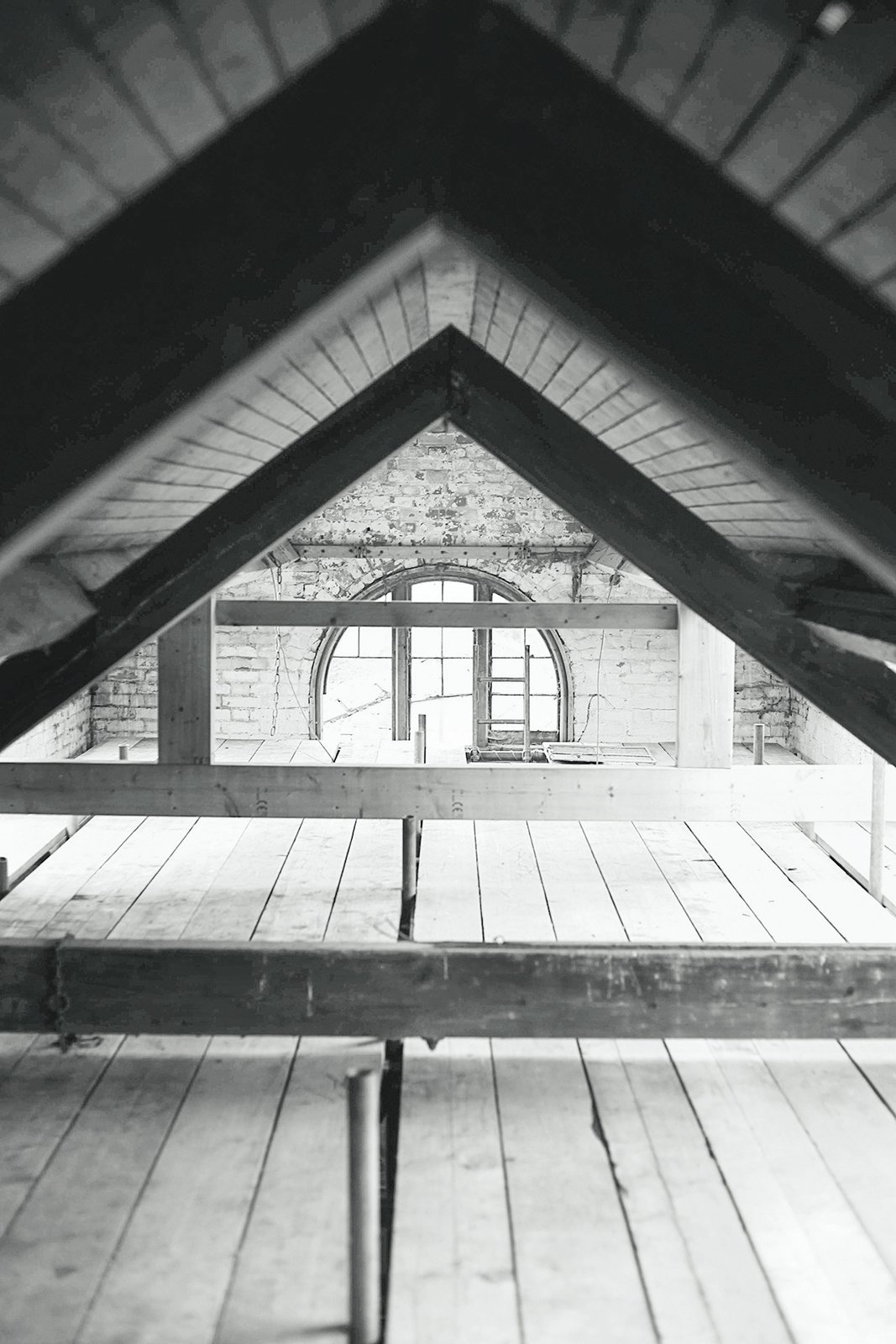 Photo 9 of 11 in Before & After: A Brick Engine House Becomes an Airy ...