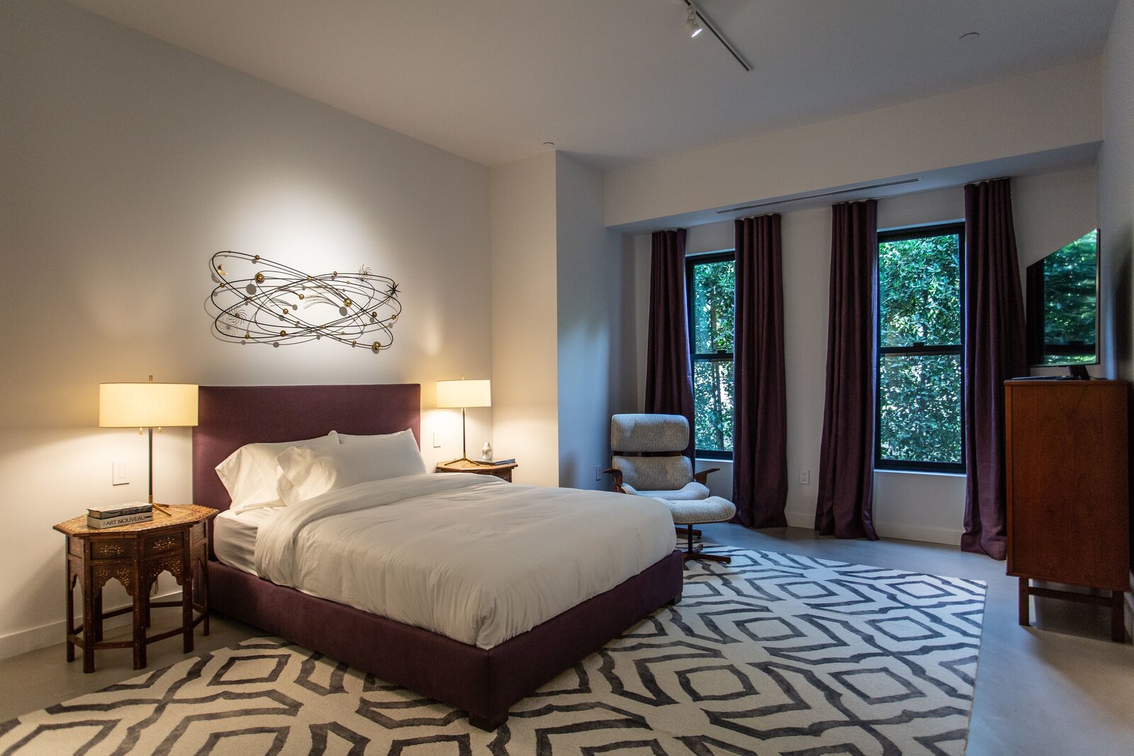 Photo 9 of 10 in A 1960s Hal Levitt-Designed Home in Beverly Hills ...