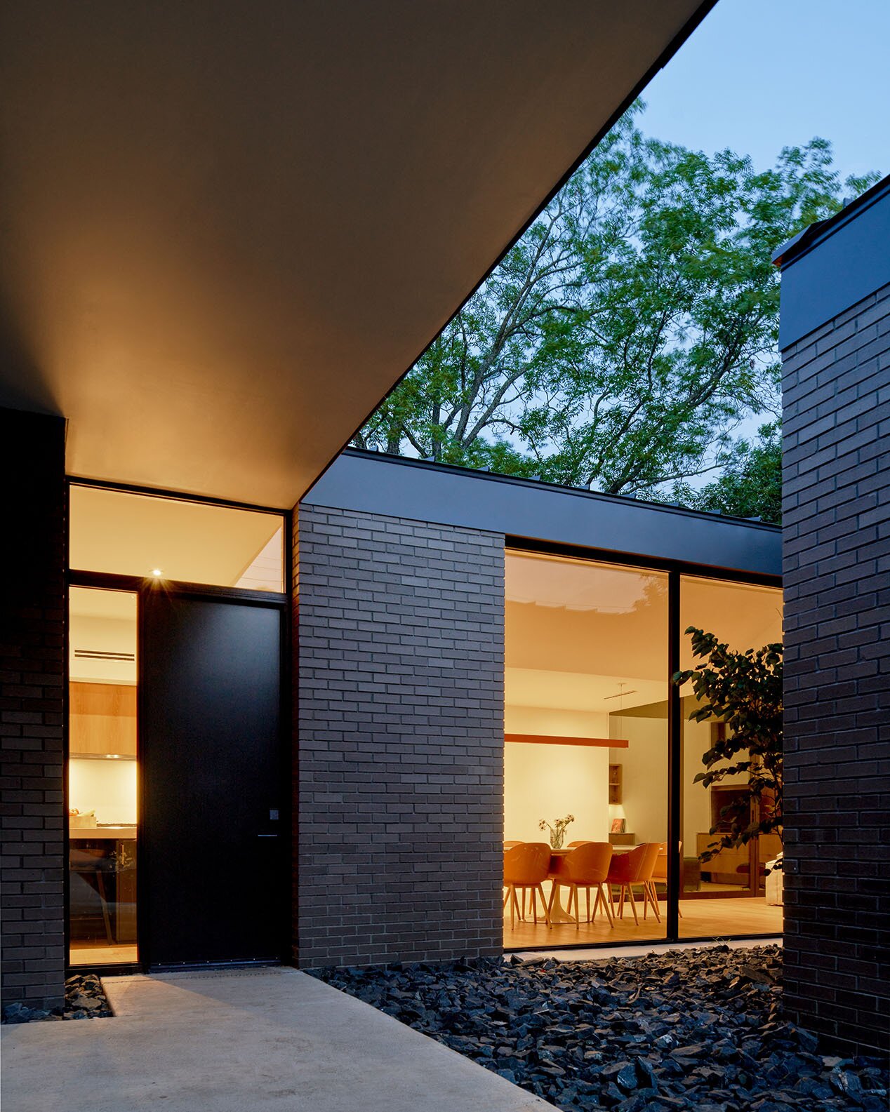 Photo 23 of 25 in In Austin, An Architect Helps Friends Build a Home ...