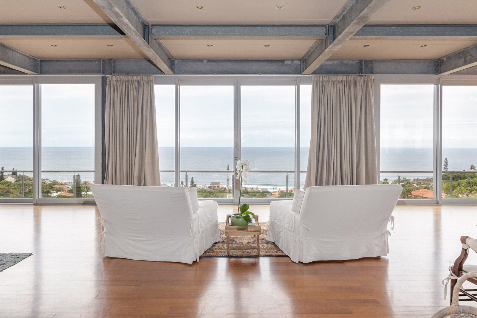 Photo 4 of 11 in A Grand Seaside Estate Hits the Market at $2.2M in ...