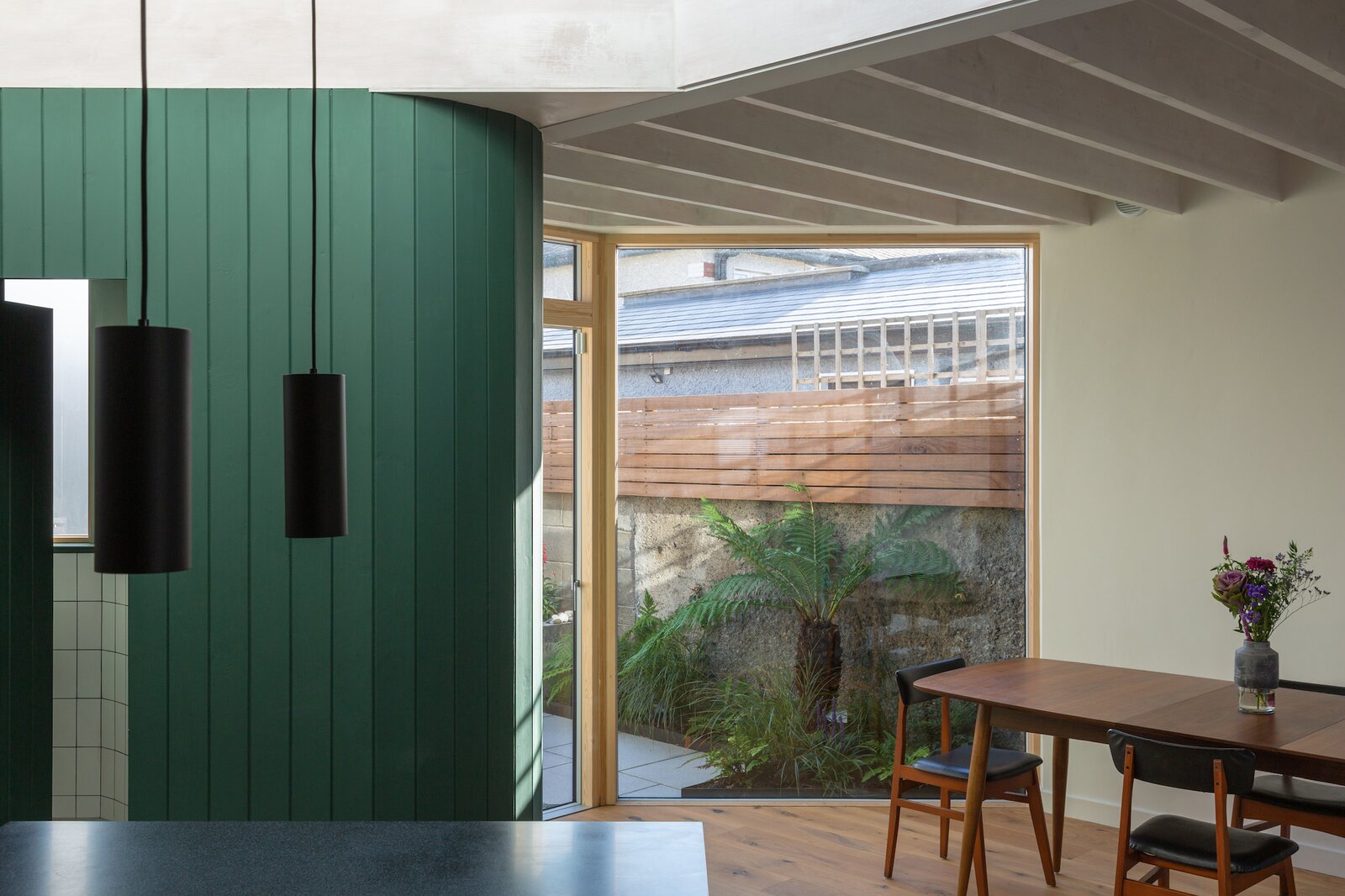 Photo 7 of 17 in An Awkward Dublin Home Turns a Corner With a Smart ...