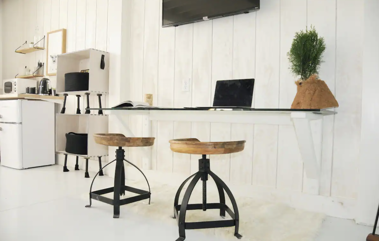 Barn Studio With Patio (5 Photos) - Dwell