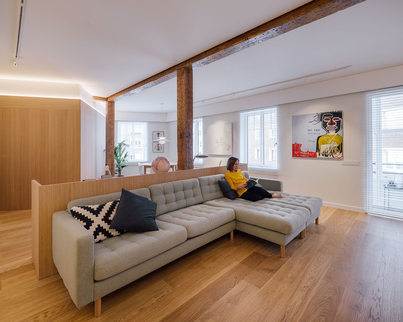 Photo 10 of 24 in A Timber-Heavy Apartment in Spain Is Anything but ...