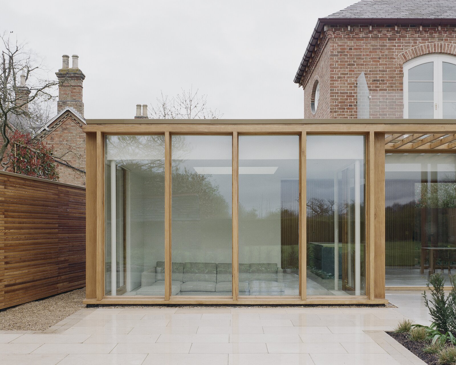 Photo 13 of 14 in A Glass Extension Enlivens an Old Georgian-Style Home ...