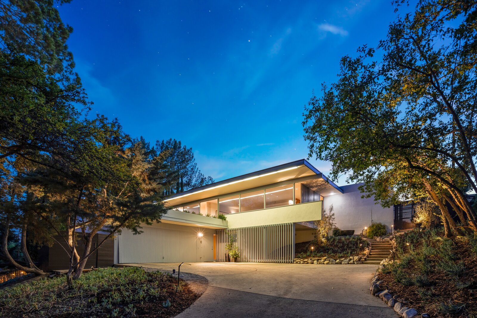 Photo 10 of 10 in A Landmark Neutra Home Hits the Market for $3.3M in ...