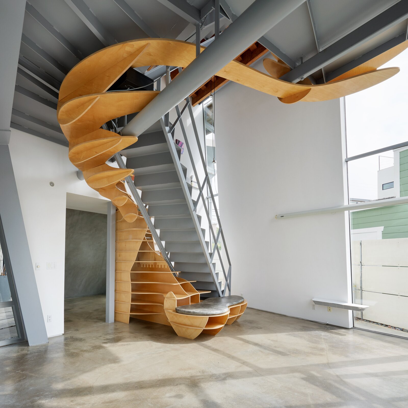 Photo 5 of 11 in Seeking $5.8M, This Topsy-Turvy Venice Beach Home Will ...