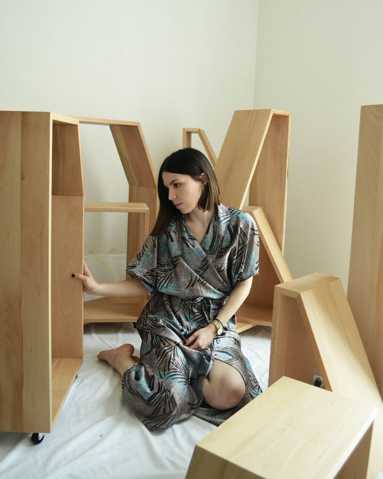 Photo 3 of 5 in The Dwell 24: Sara Simoska - Dwell
