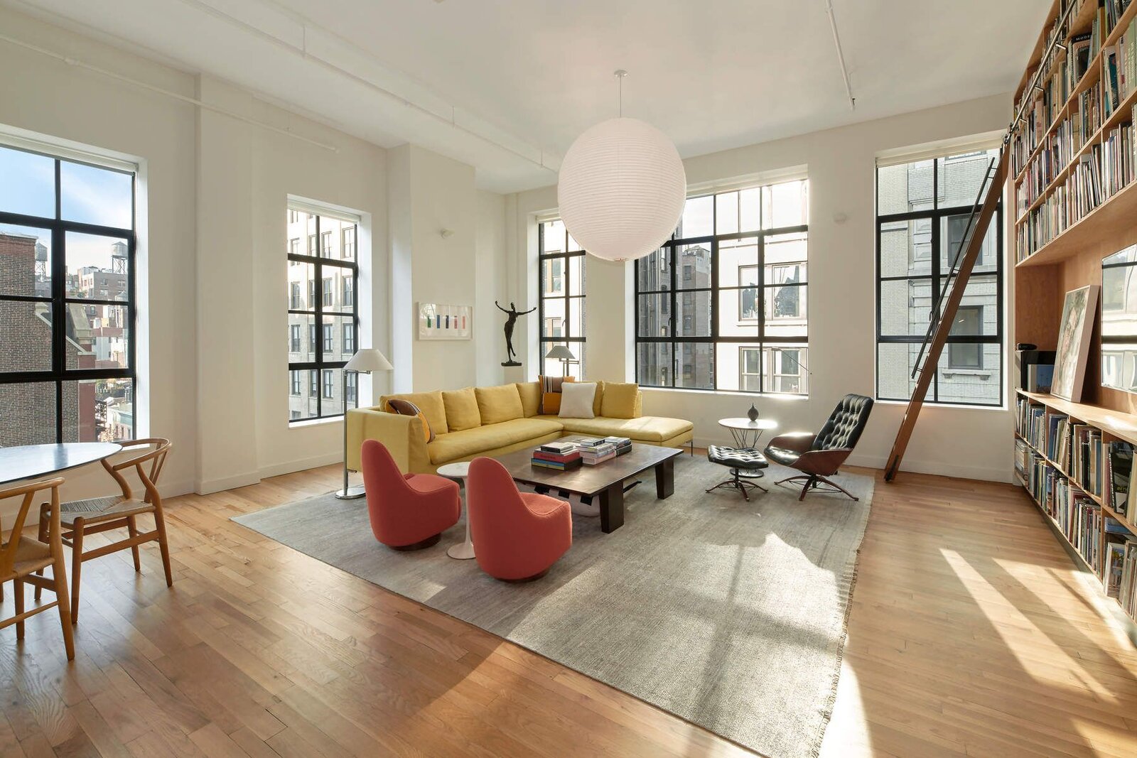 Photo 6 of 9 in This Corner Loft Listed in New York City Is One for the ...