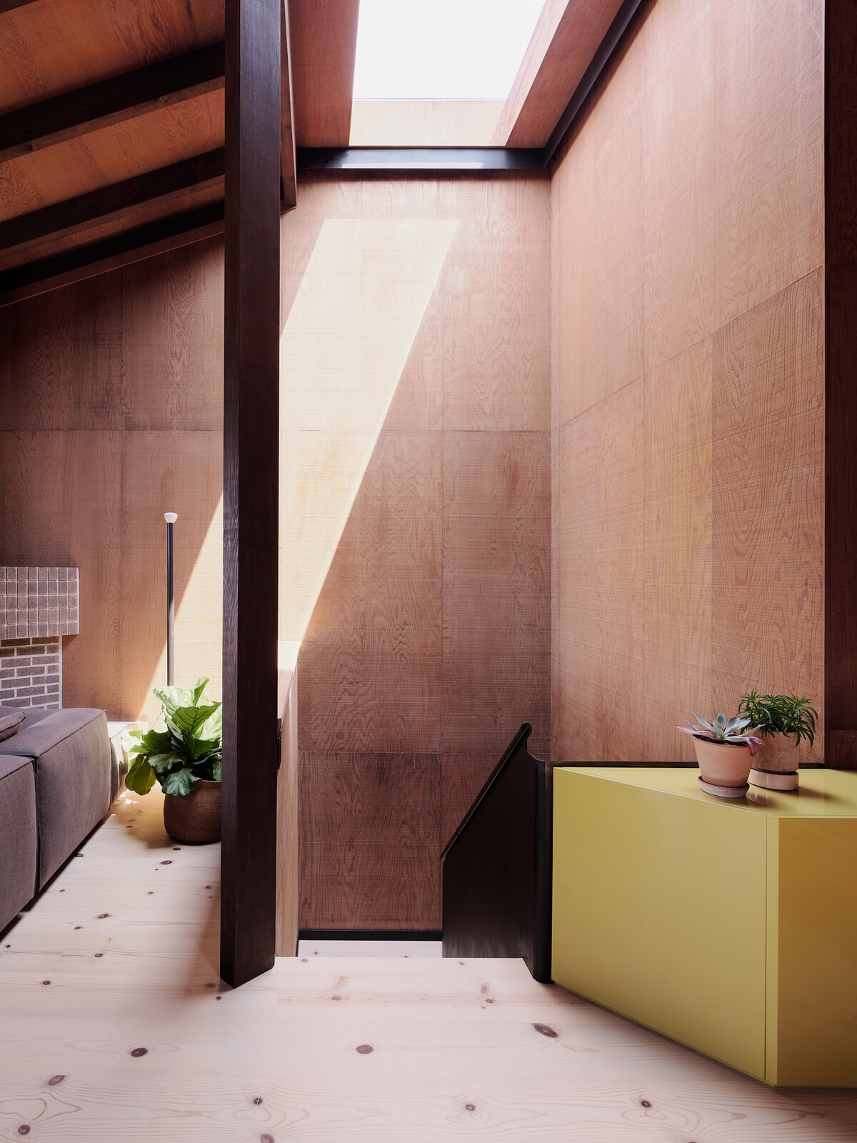 Photo 14 of 23 in Architect Albert Lanier’s Redwood House in San ...