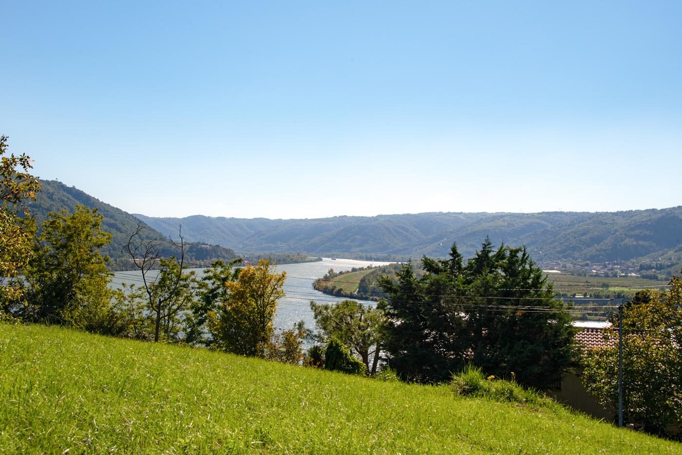 Photo 9 of 9 in A Bubbly Building Fit for a Hobbit Pops Up for €380K in ...