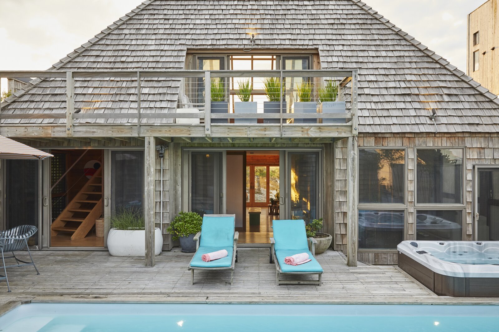 Photo 8 of 11 in Fire Island’s Legendary Pyramid House Hits the Market ...