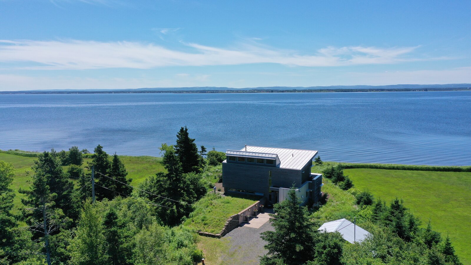 Photo 10 of 10 in This Seaside Gem Offers a Gateway to Discovering the ...