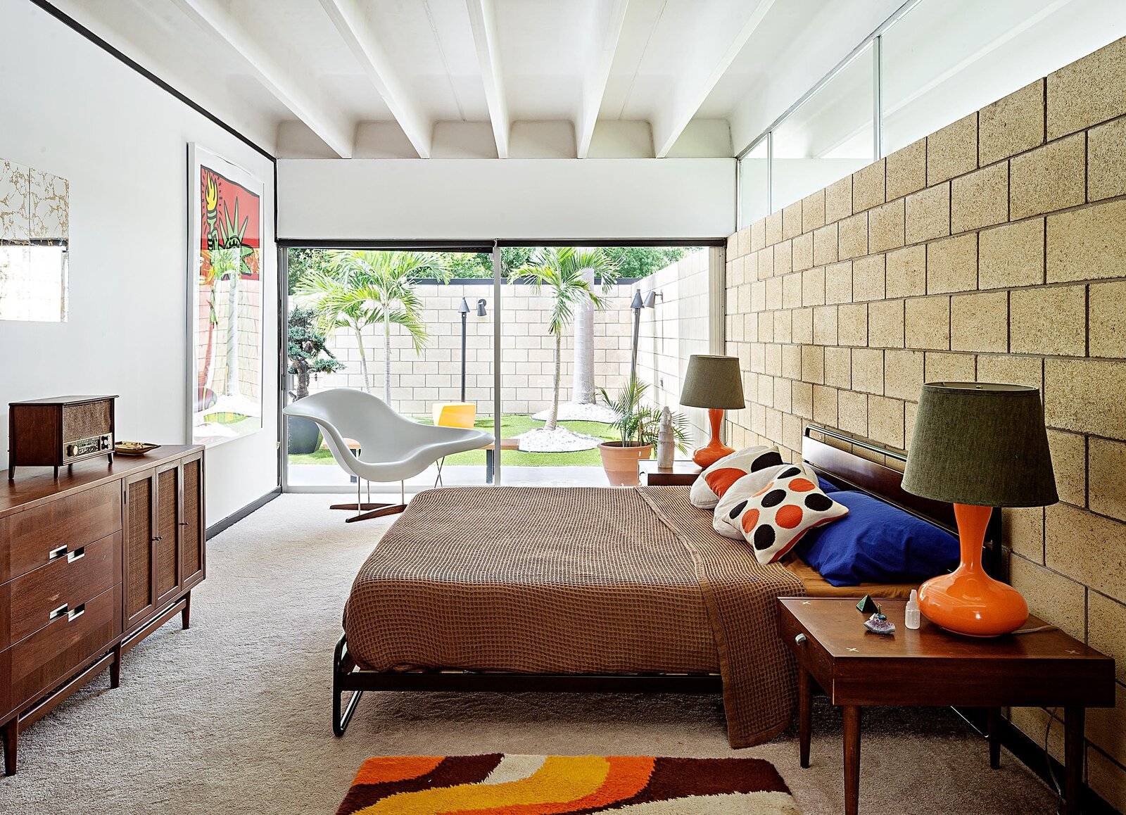 How to Work With the Dated Designs You Hate in Your Home - Dwell