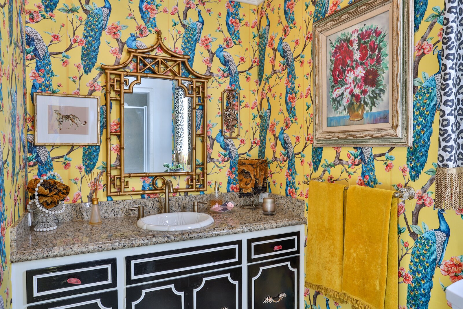 Photo 6 of 10 in Zsa Zsa Gabor’s Palm Springs Palace of Kitsch Hits the Market for $3.8M - Dwell