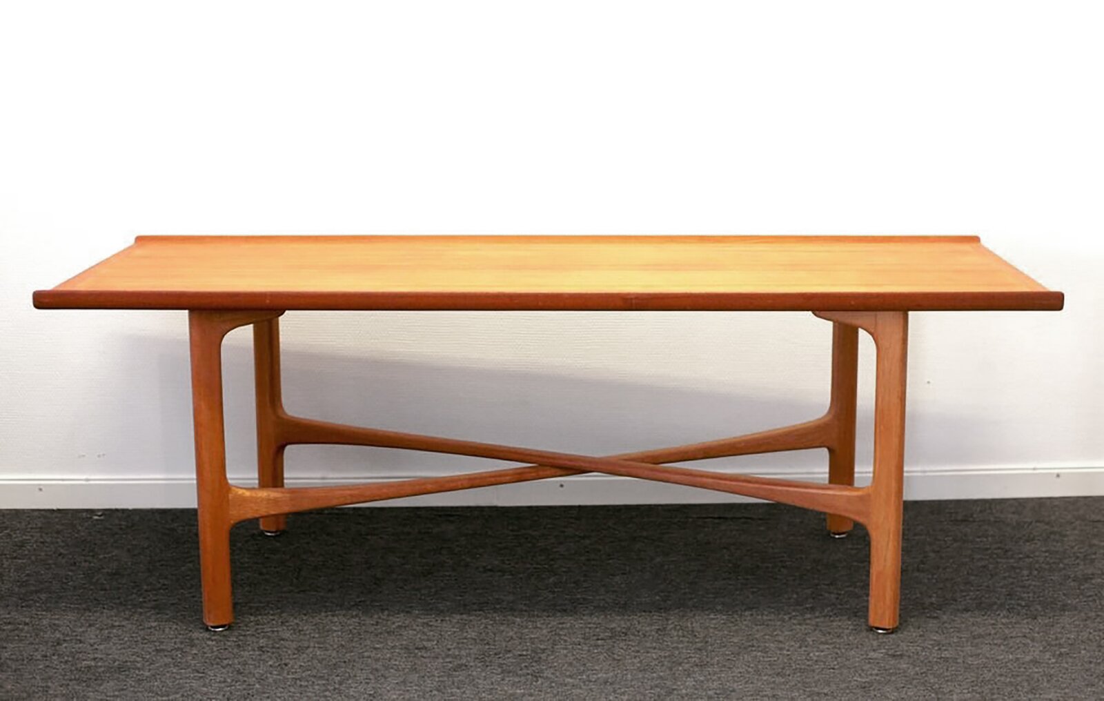 Photo 2 of 6 in Quick Hits: A Memphis Mirror, Vintage Wood Coffee Table ...