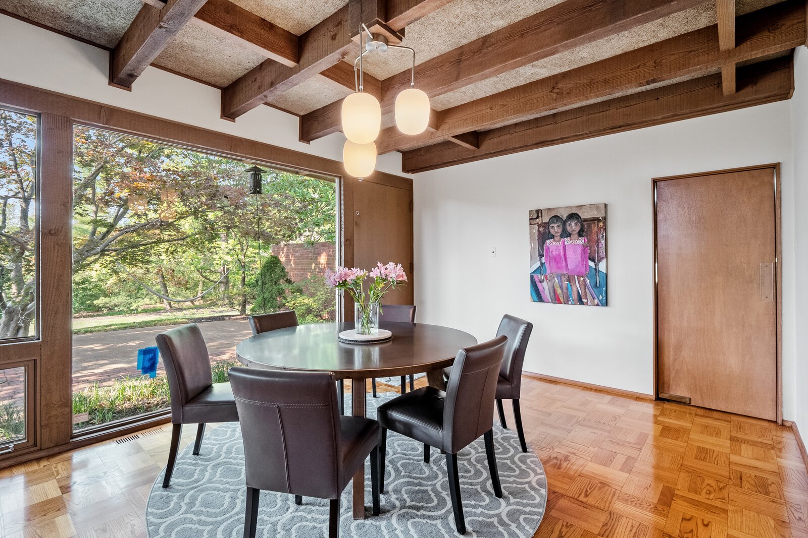 Photo 6 of 9 in In St. Louis, a Midcentury Post-and-Beam Dream Lists ...