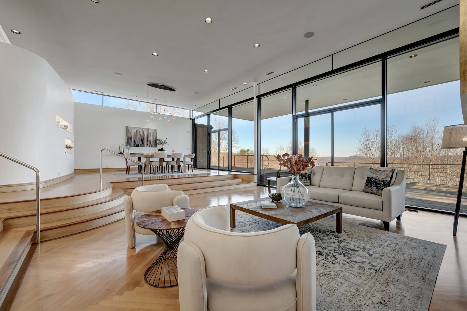 Photo 2 of 10 in The Home of “Batman” Building Architect Earl Swensson ...