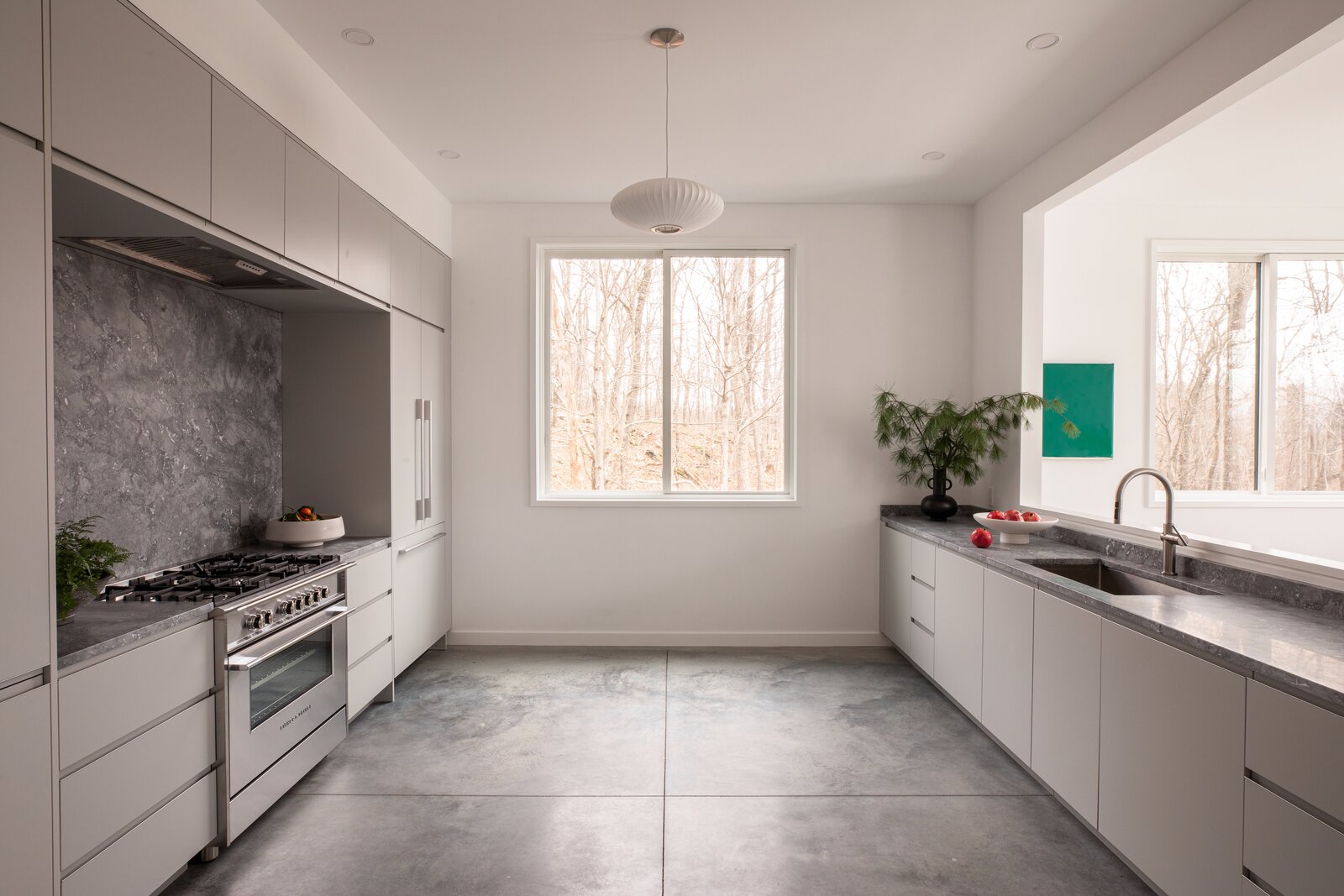 Photo 4 of 10 in In Upstate New York, a Crisp, Cuboid Home Seeks $2.9M ...