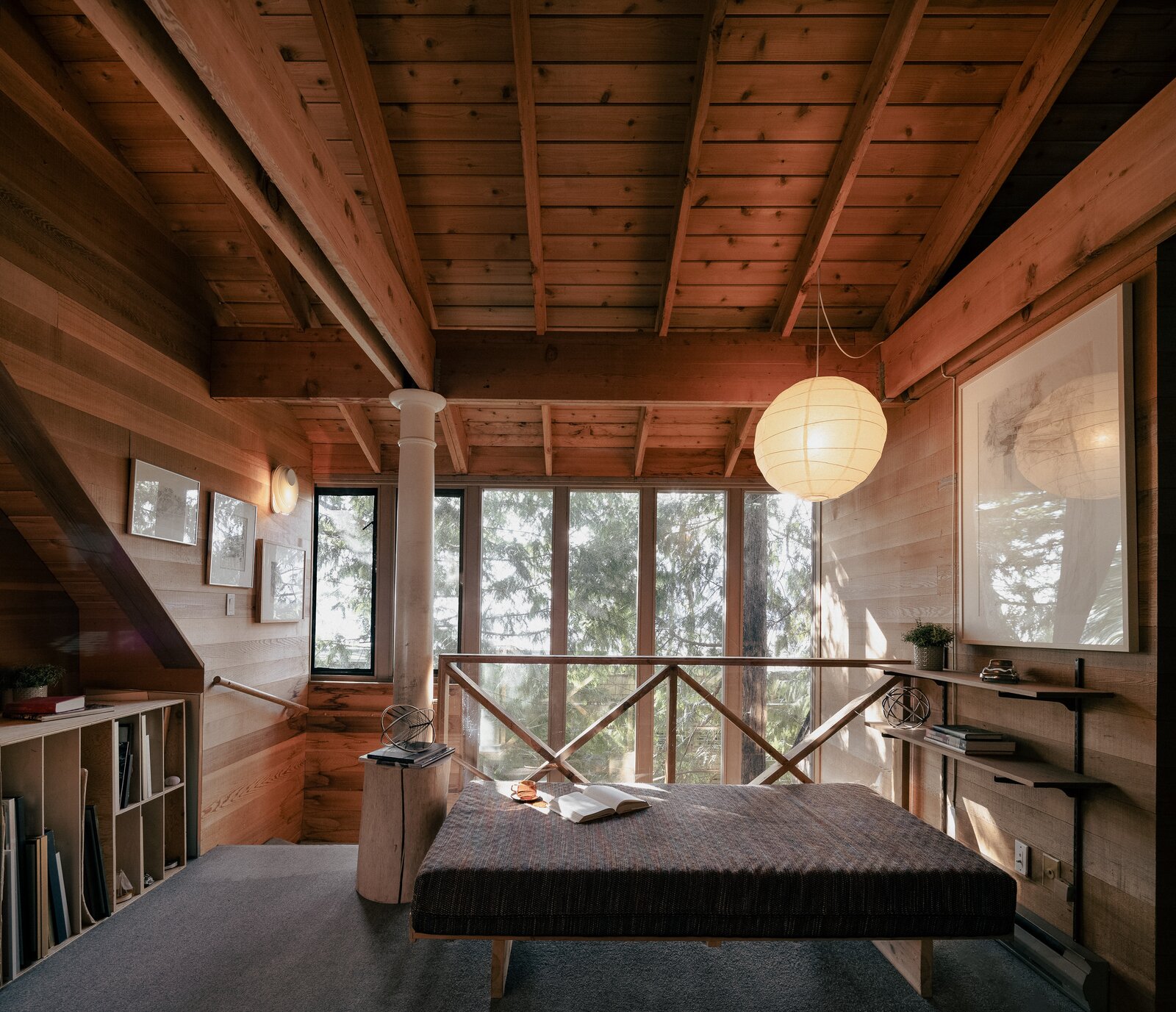 Photo 7 of 10 in In West Vancouver, Architect Barry Downs’s Cliffside ...