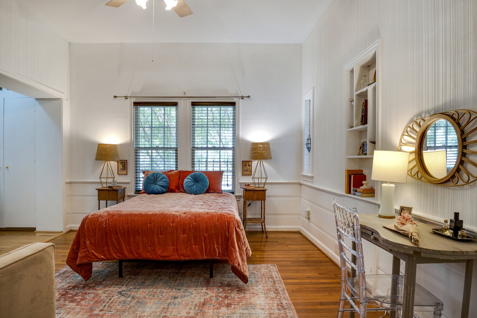 Photo 7 of 9 in In San Antonio, a 1920s Home With Midcentury Vibes Asks ...