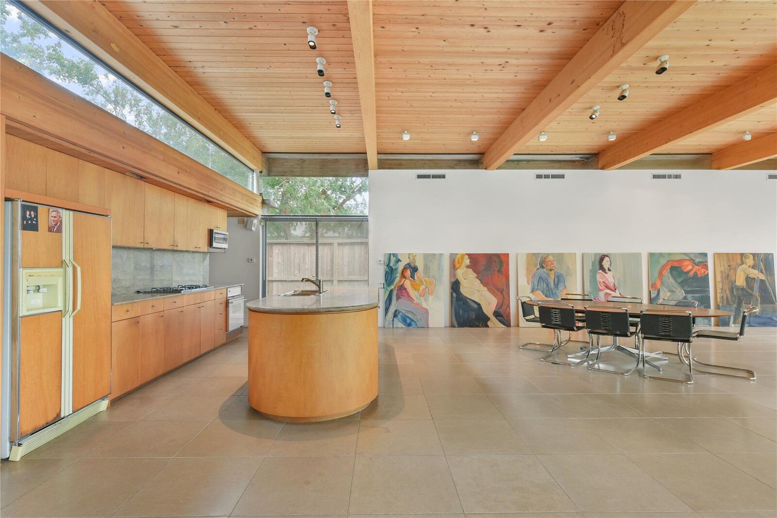 Photo 4 of 10 in Architect Victor Lundy’s Home Lists for $1.7M Near ...