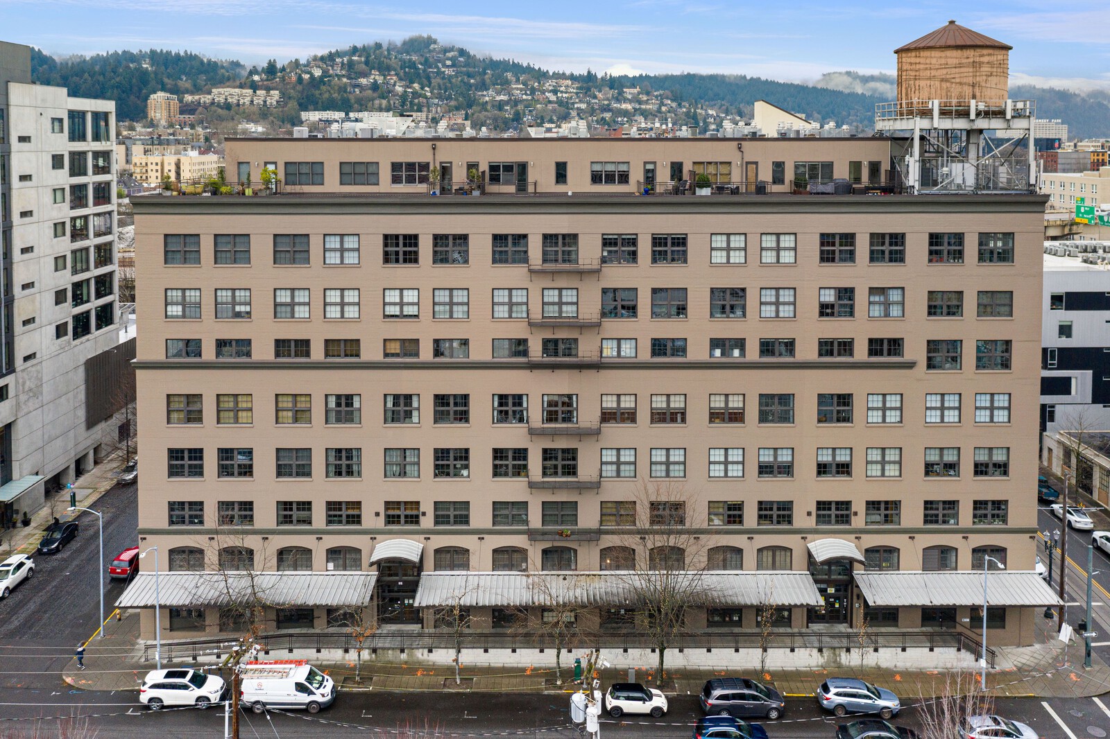 Photo 1 of 10 in For $329K, You Can Score an Industrial Loft in the ...