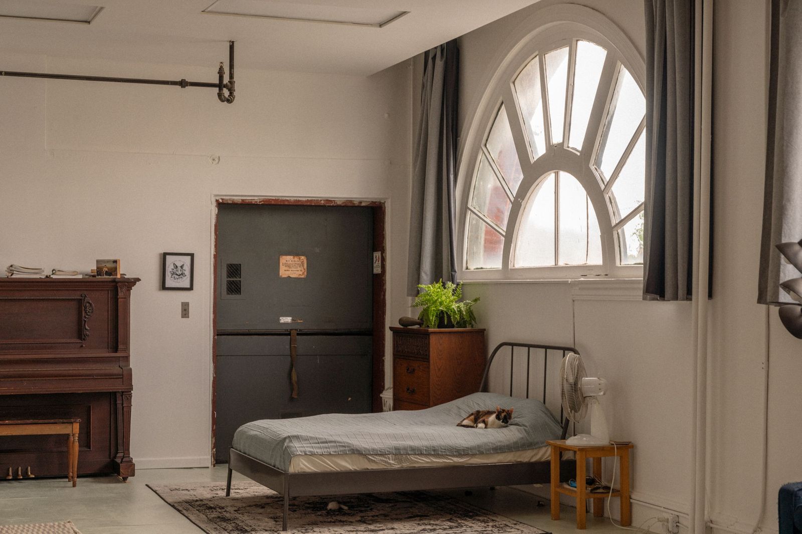 Photo 7 of 16 in In Philly, a Home in a Historic Brick Bank Hits the ...