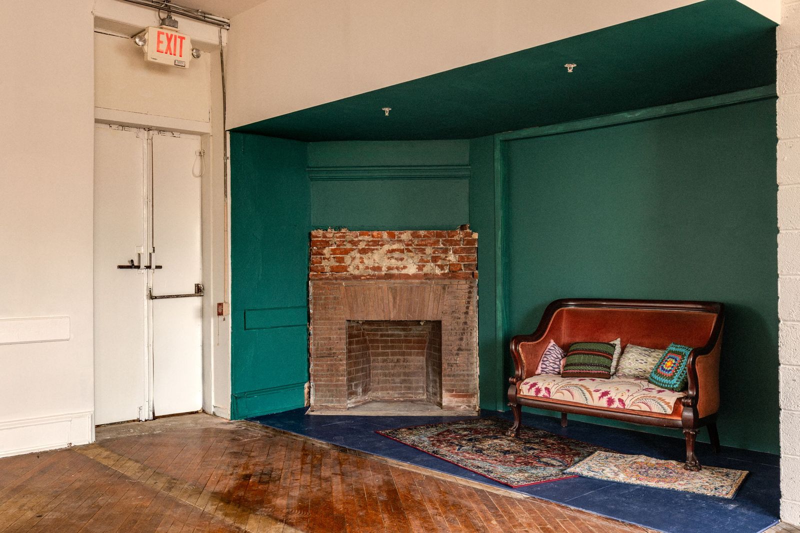 Photo 8 of 16 in In Philly, a Home in a Historic Brick Bank Hits the ...