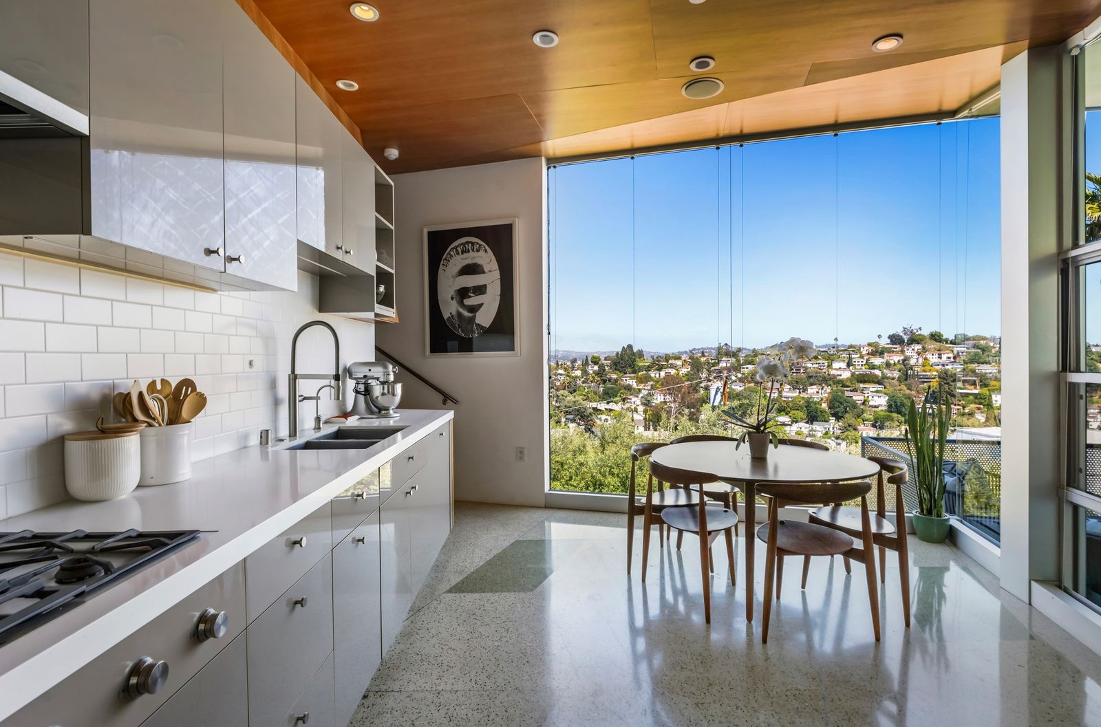 Photo 7 of 14 in The All-Glass Home of Shepard Fairey Asks $4.6M - Dwell