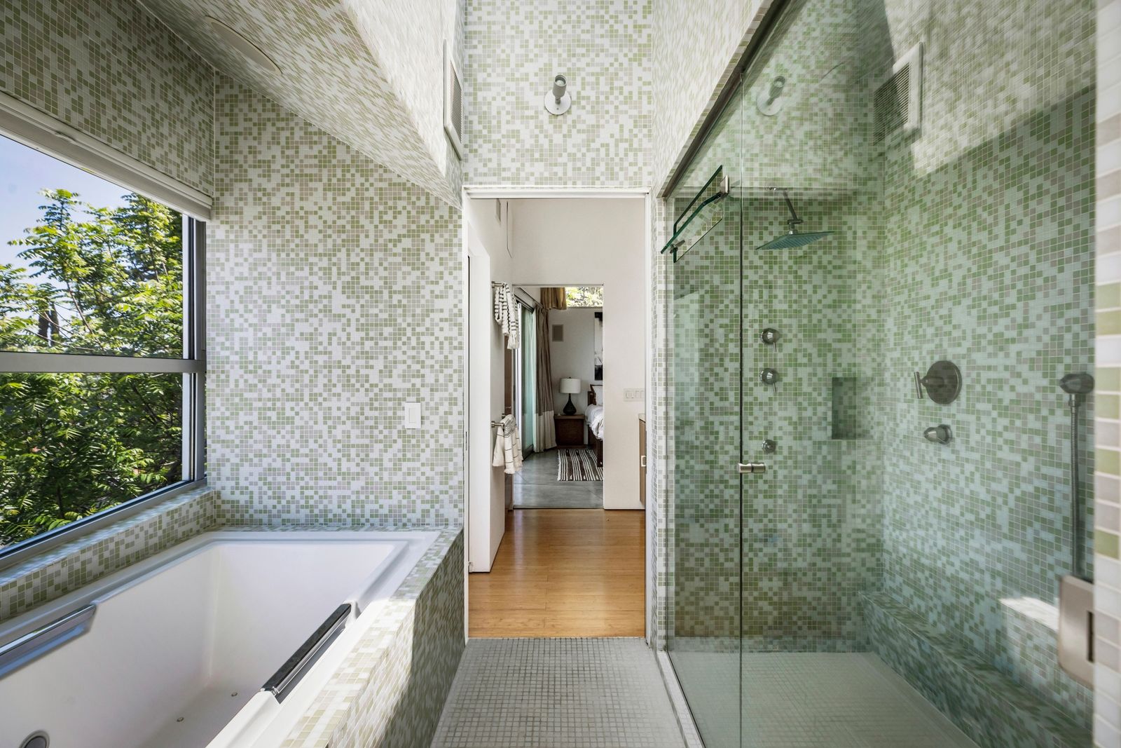 Photo 12 of 14 in The All-Glass Home of Shepard Fairey Asks $4.6M - Dwell