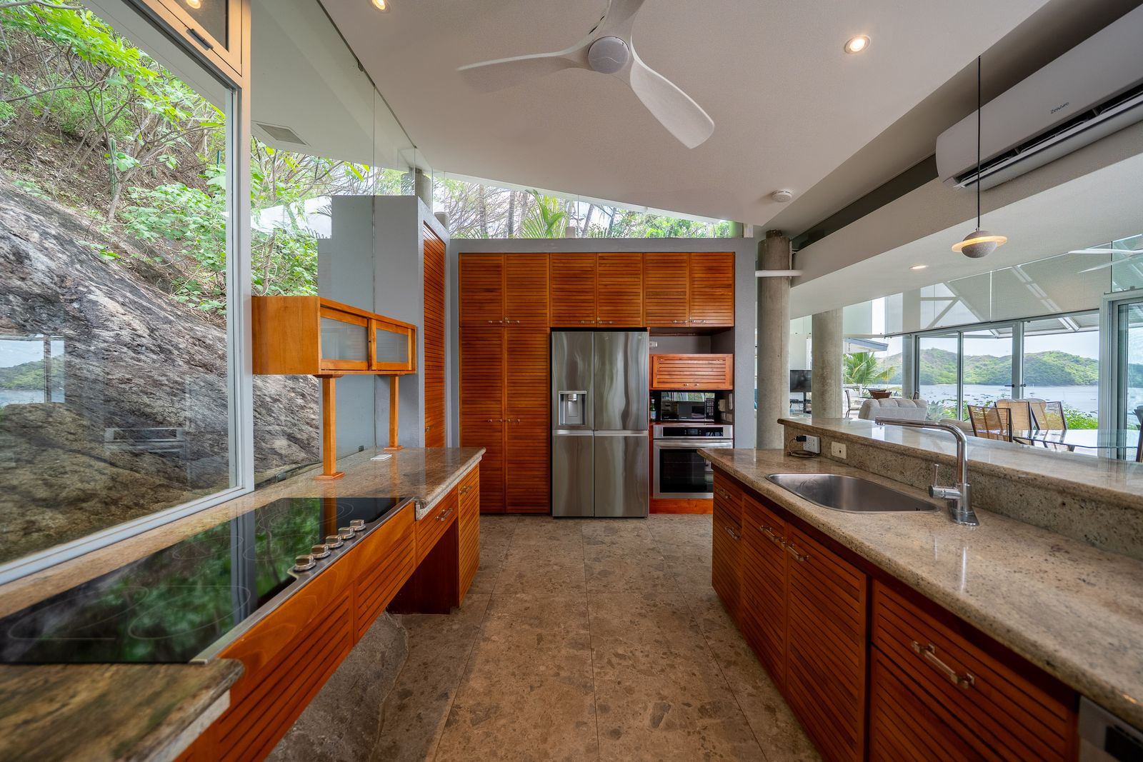 Photo 3 of 16 in There’s a Boulder in the Kitchen of This $2.2M ...