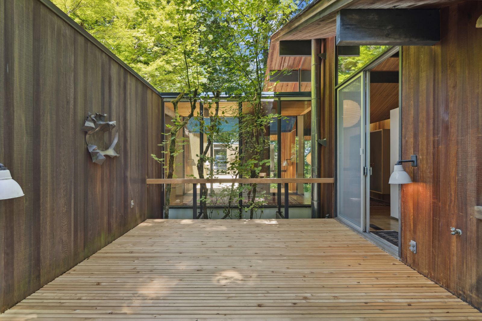 Photo 8 of 13 in The Home of One of Oregon’s Most Celebrated Architects ...